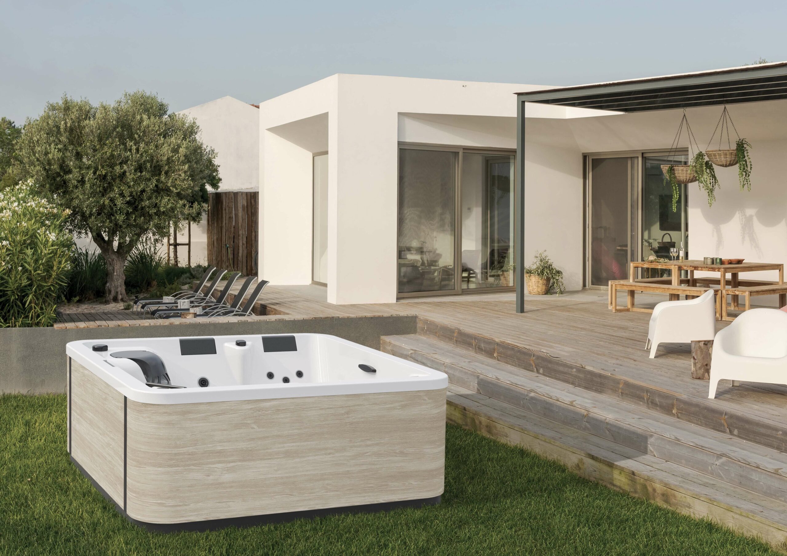 Piscine minispa eleganti per giardino terrazzi ed interni